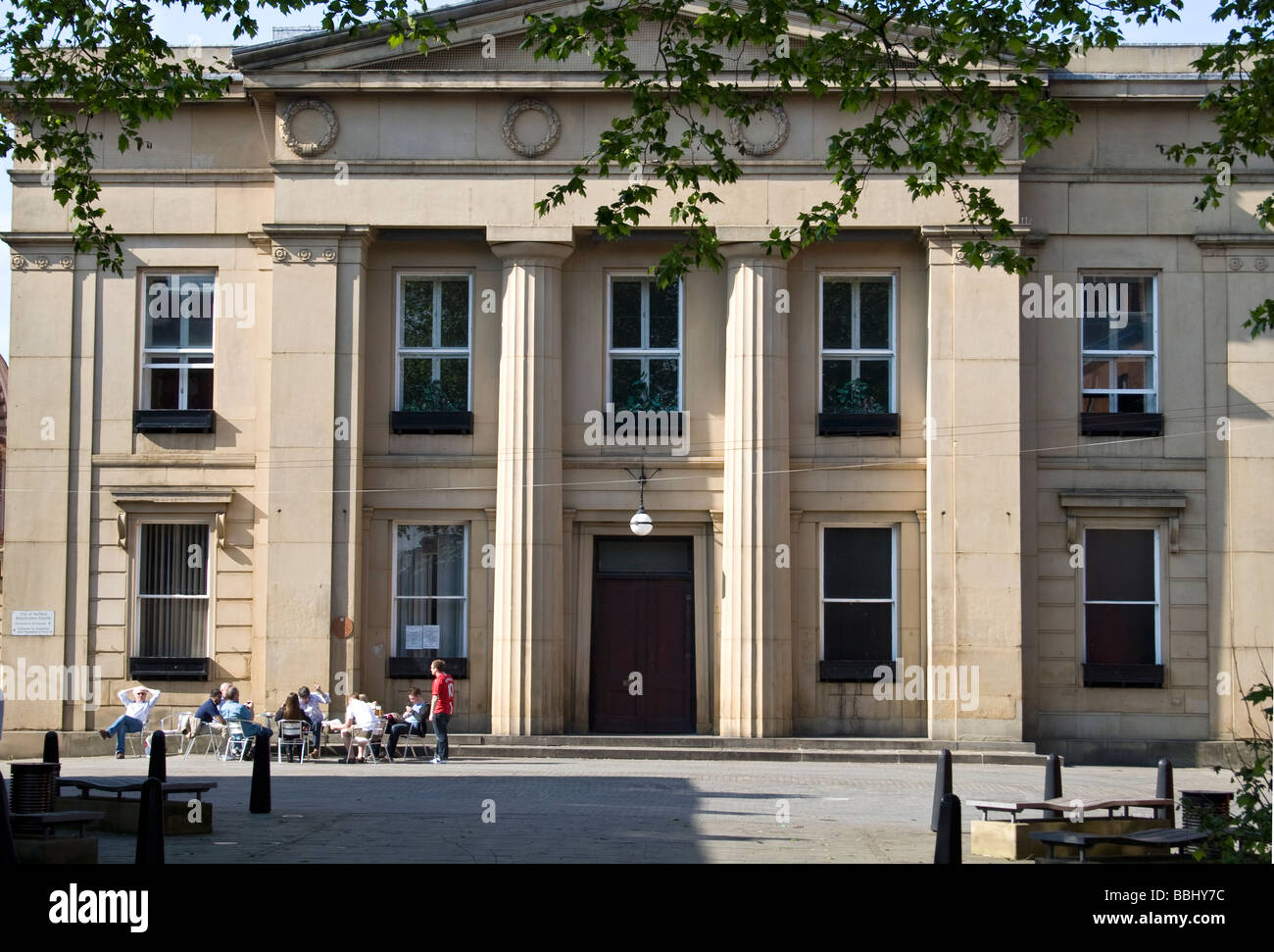The Magistrates' Court , ( formerly the Old Town Hall), Bexley Square ...