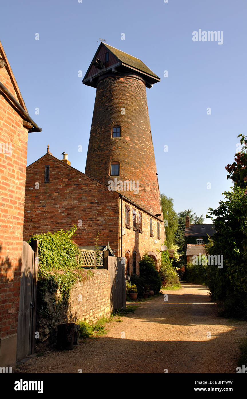 Harbury Warwickshire High Resolution Stock Photography and Images - Alamy