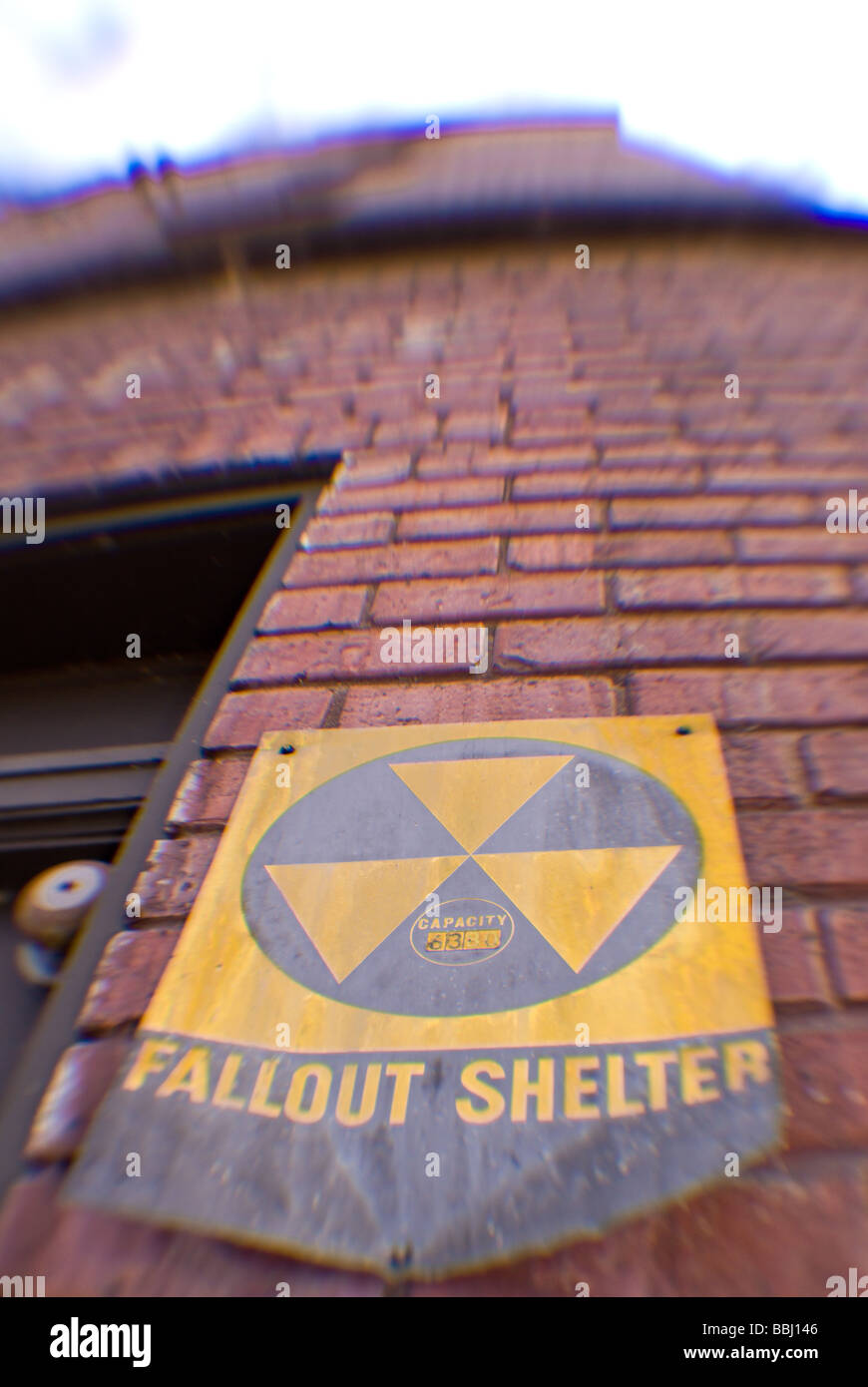 Nuclear shelter hi-res stock photography and images - Alamy
