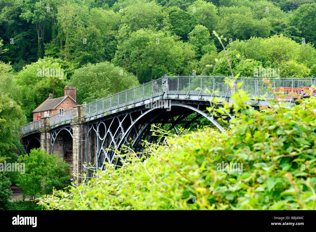 The world's first Iron Bridge over the River Severn at Ironbridge ...