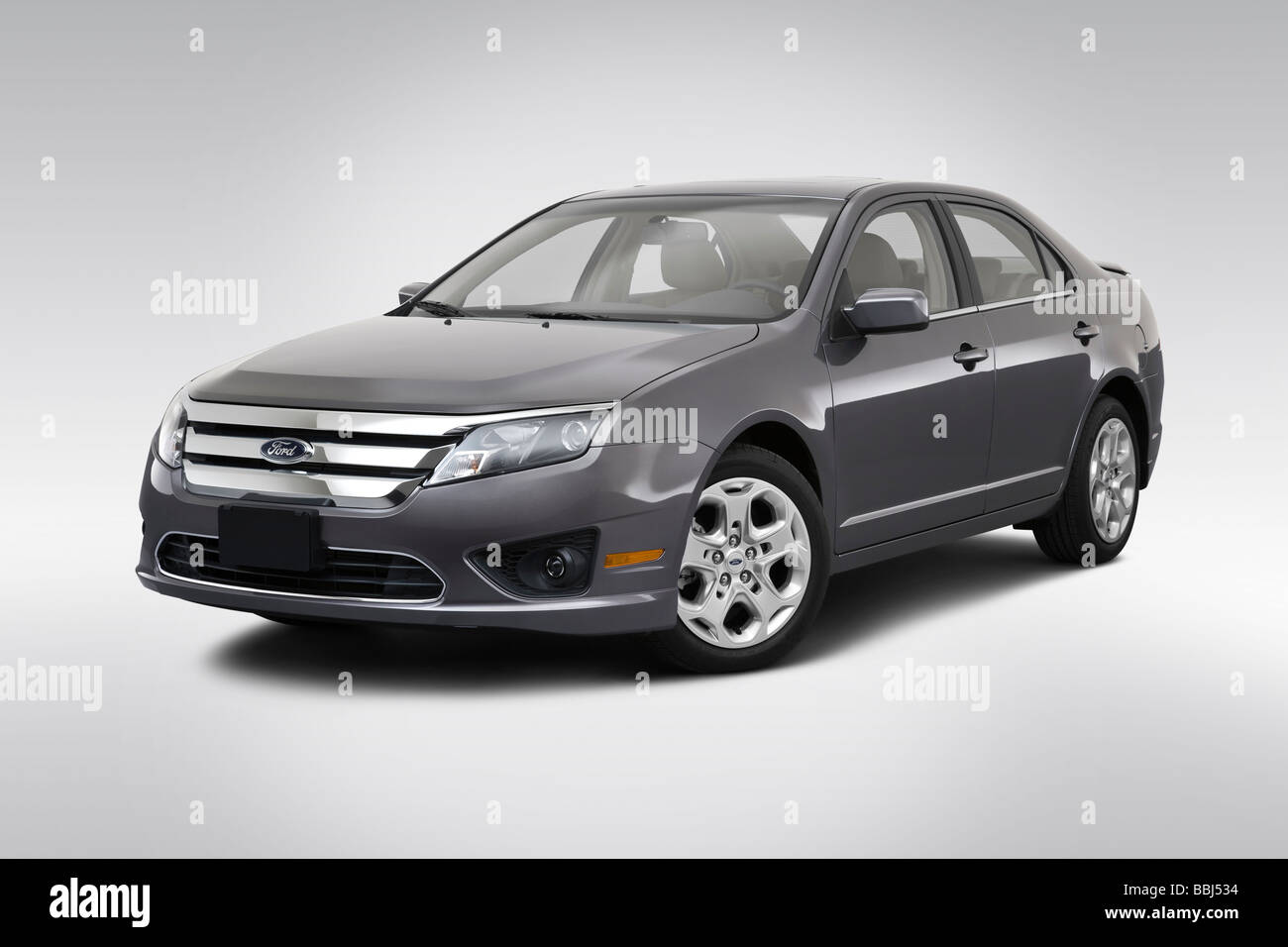 Car front view ford hi-res stock photography and images - Alamy