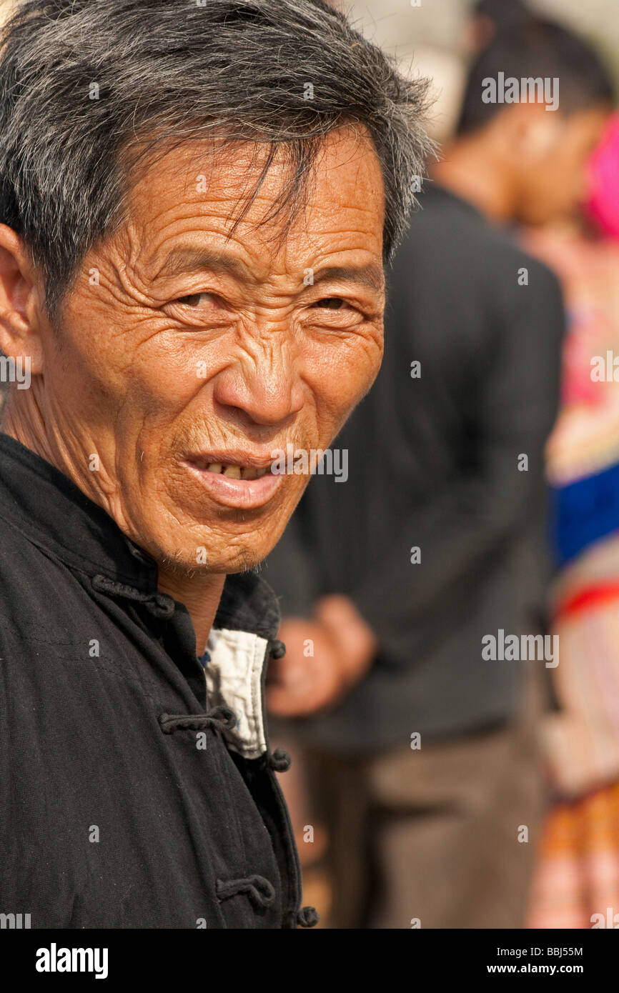 Hmong old man hi-res stock photography and images - Alamy
