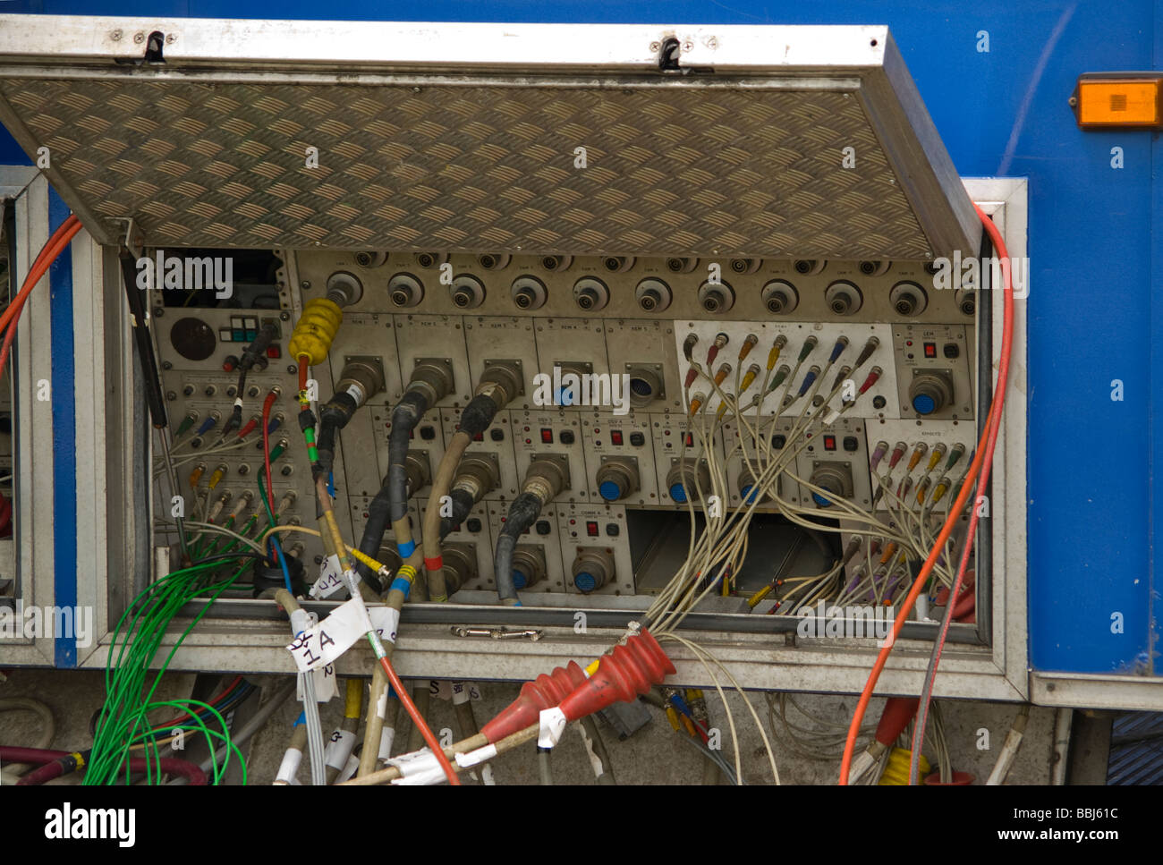 Outside broadcast cables hi-res stock photography and images - Alamy