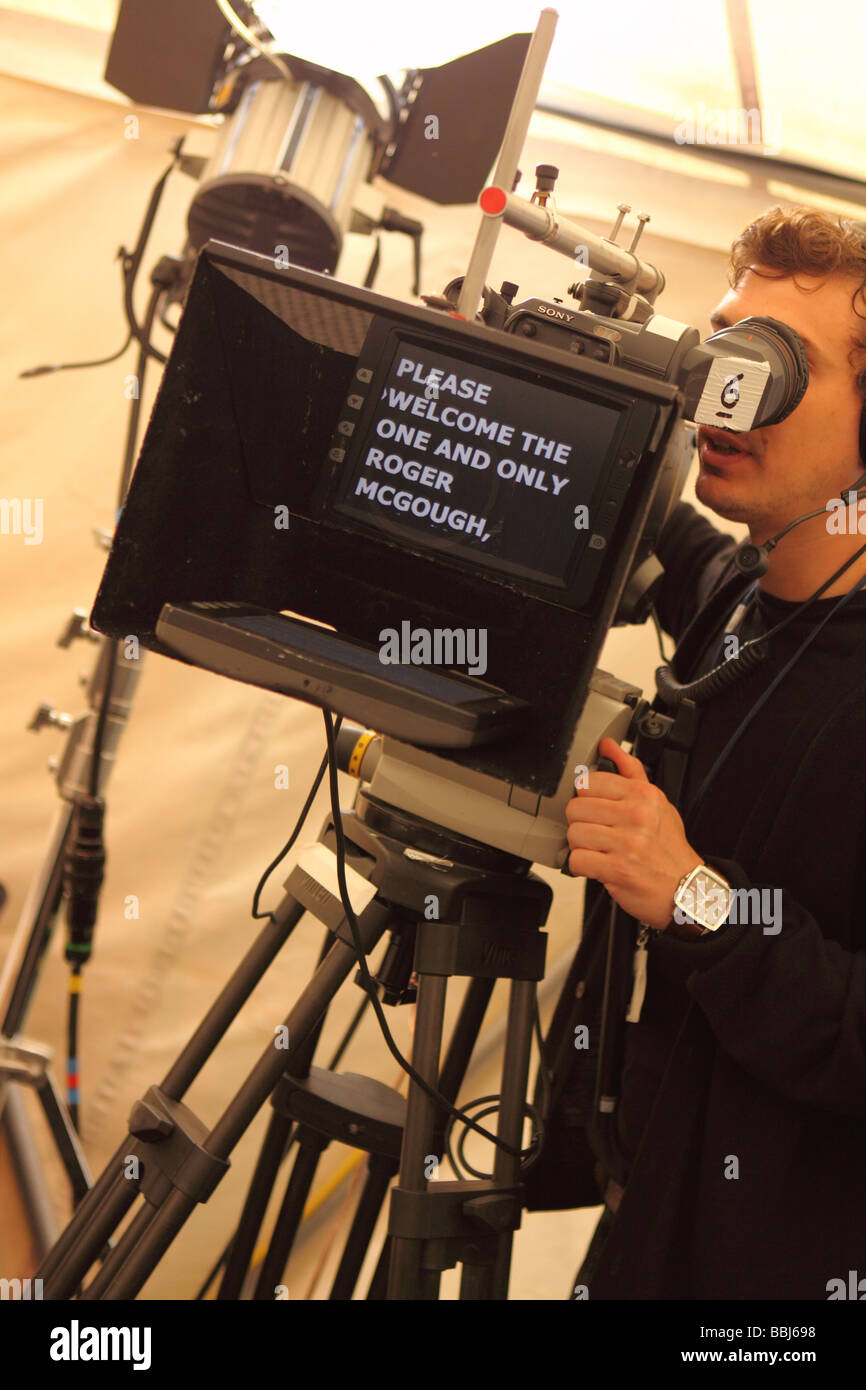 Autoprompting hi-res stock photography and images - Alamy