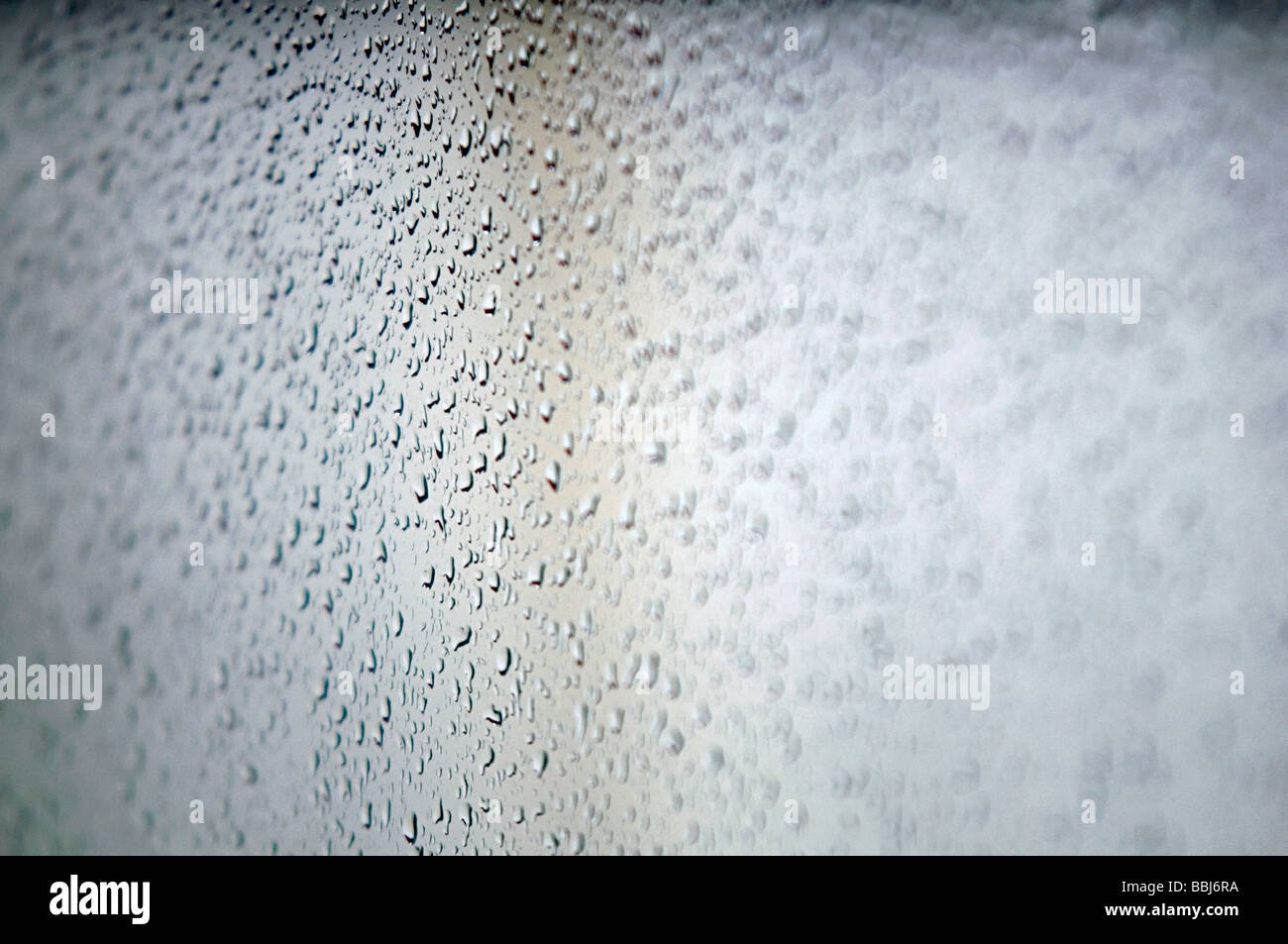 Window pane with steam and rain hi-res stock photography and images - Alamy