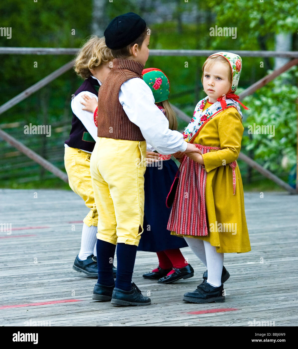 Swedish folk dance children hi-res stock photography and images - Alamy