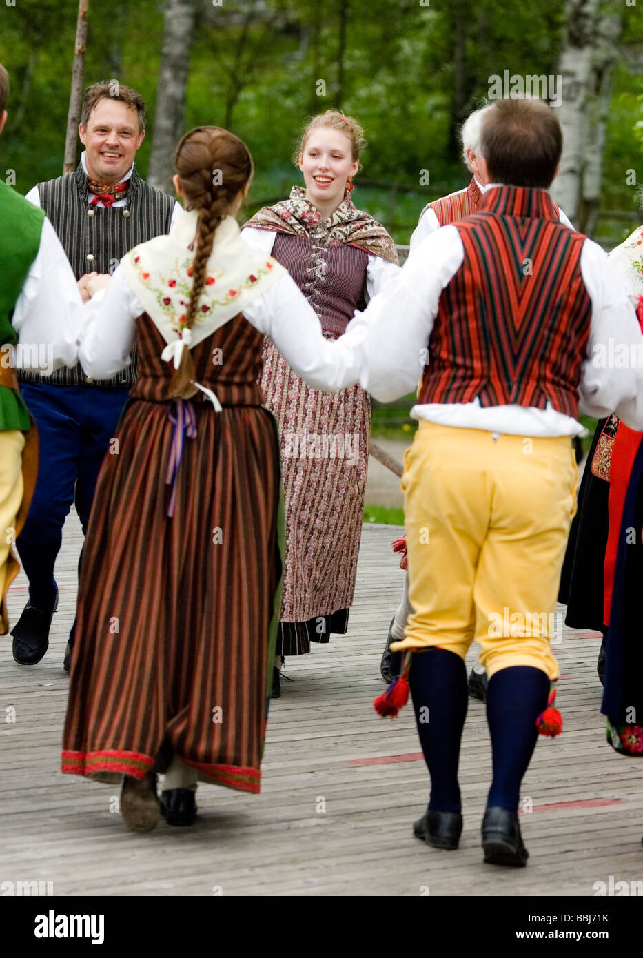 Swedish folk dance hi-res stock photography and images - Alamy
