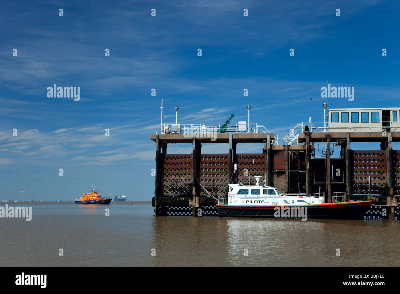Humber pilot hi-res stock photography and images - Alamy
