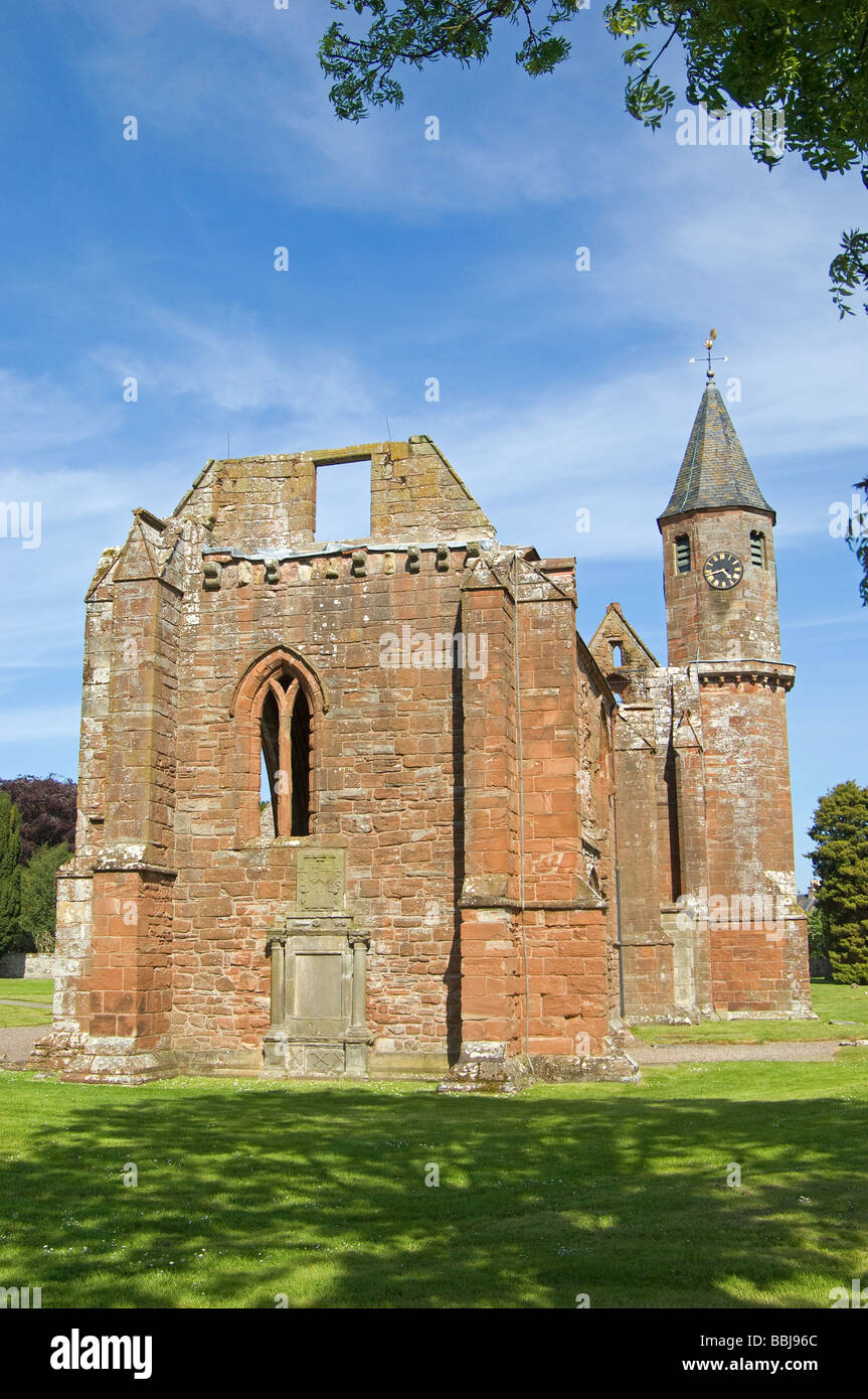 Ruins of fortrose cathedral hi-res stock photography and images - Alamy