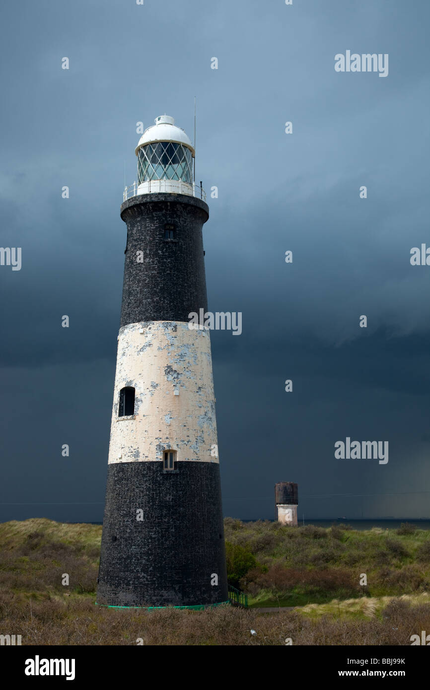 Spurn peninsula bird watching hi-res stock photography and images - Alamy