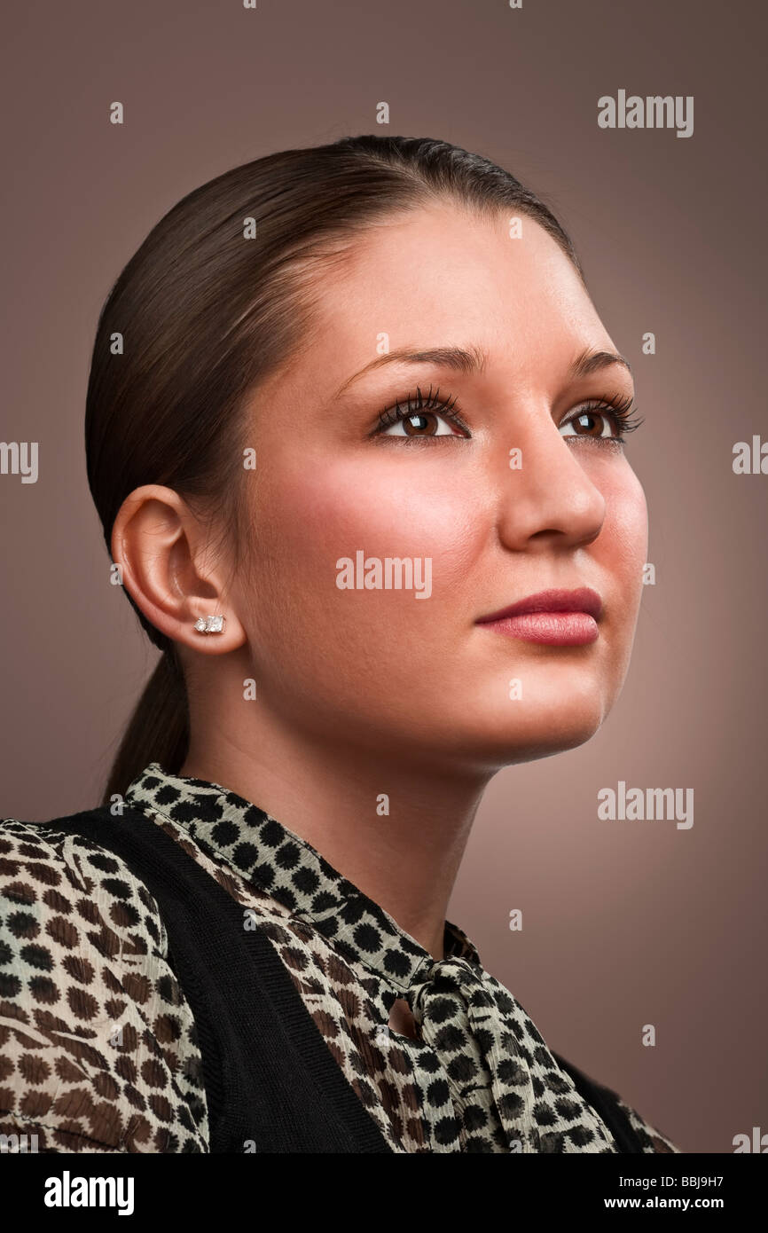 Portrait of a glamorous latino girl Stock Photo - Alamy