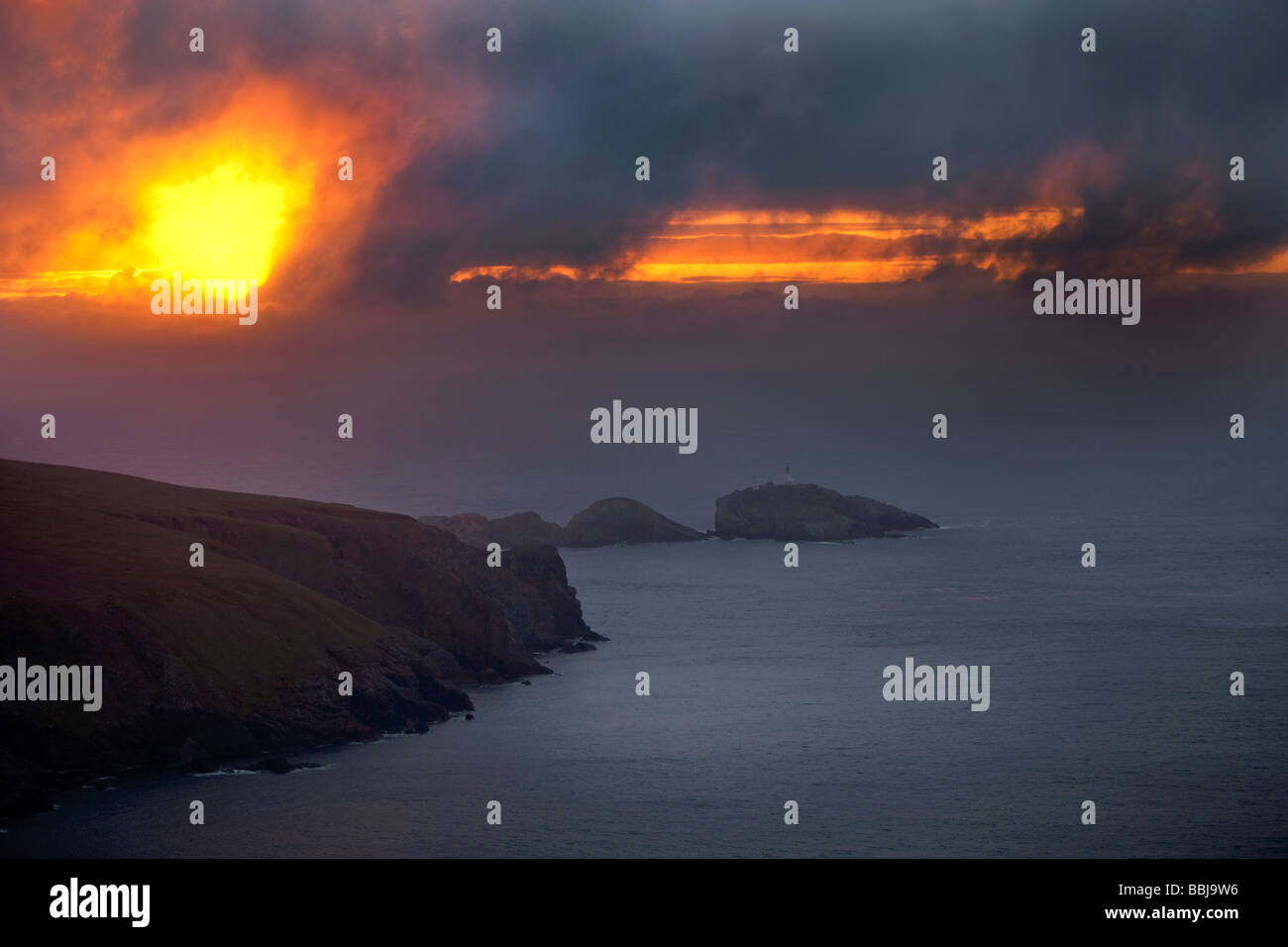 The Muckle Flugga lighthouse, North Unst, The Shetland islands Stock ...