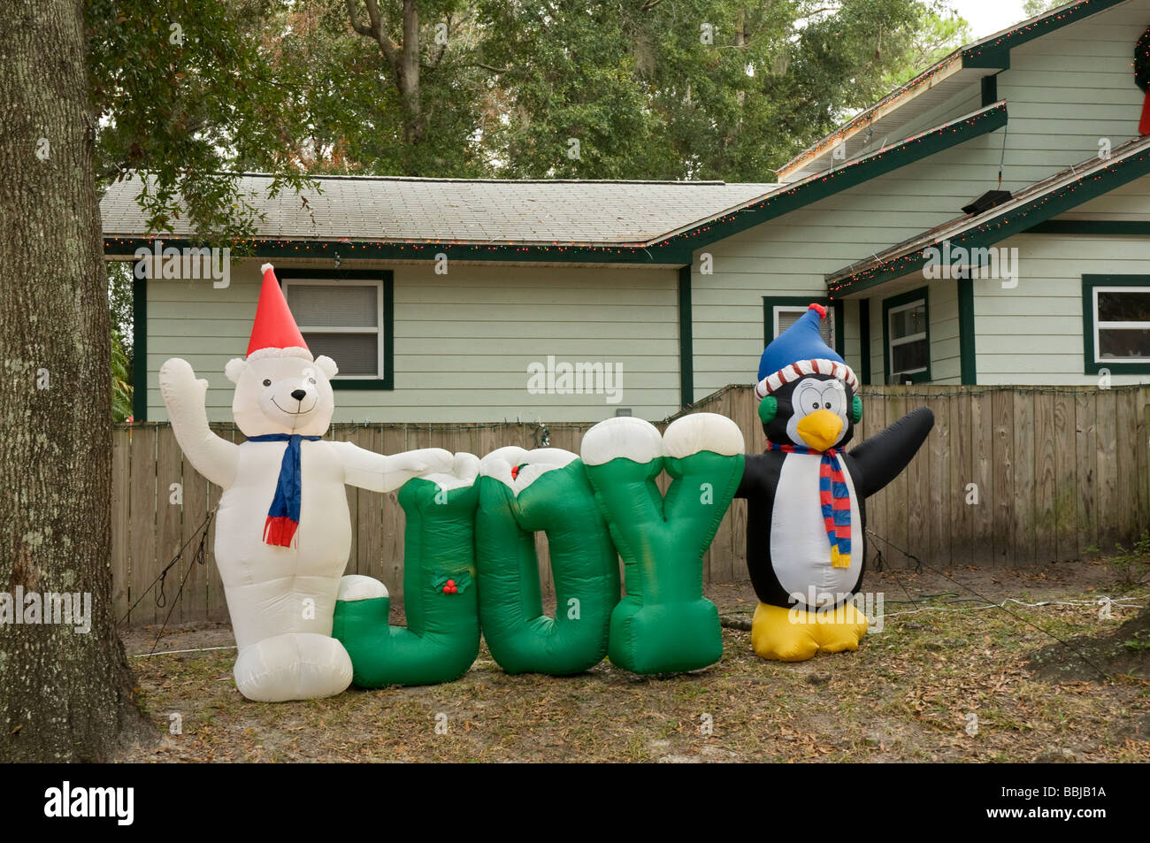 inflatables of cartoon characters at Christmas time High Springs ...