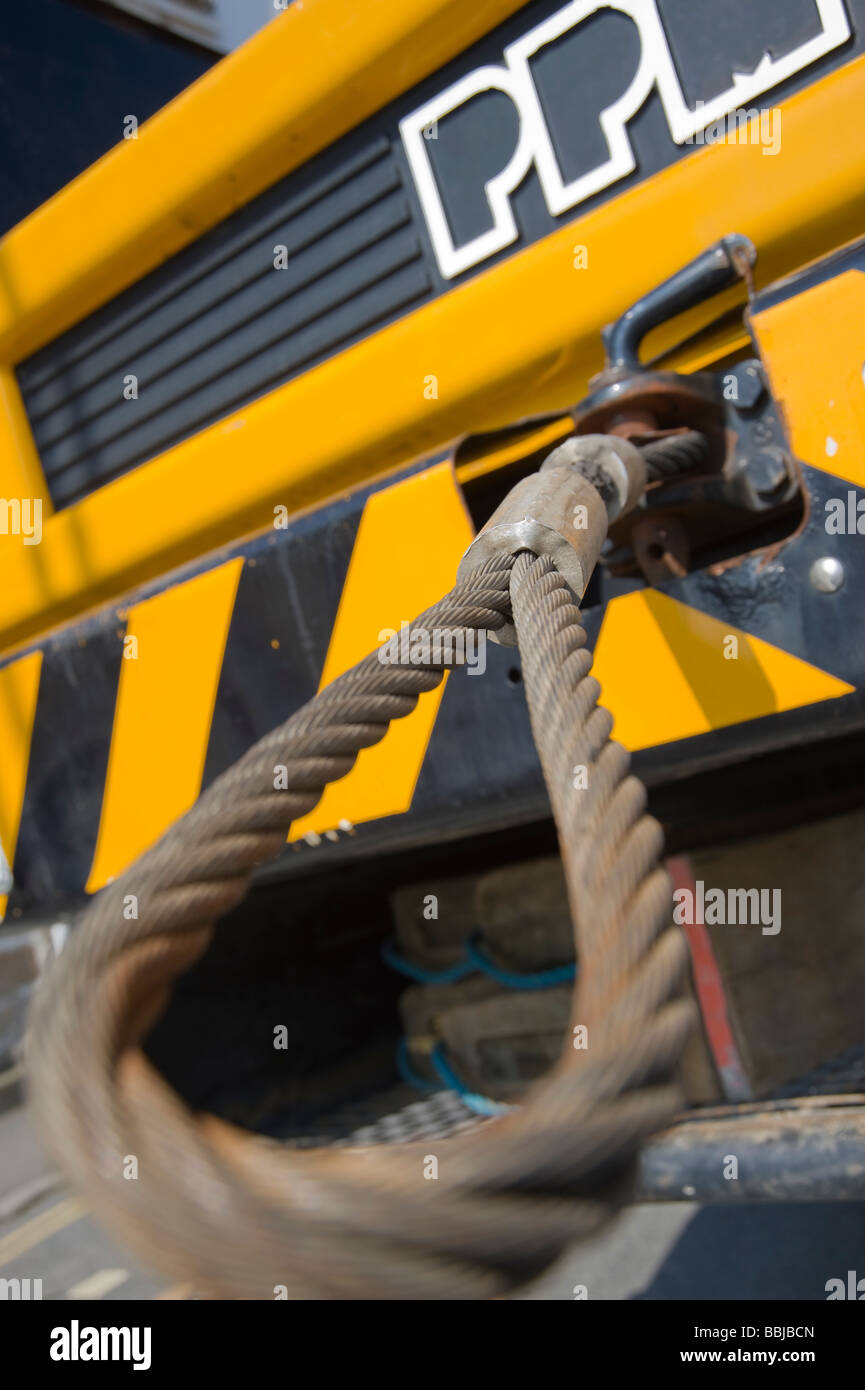 Tow rope on a Crane Stock Photo - Alamy