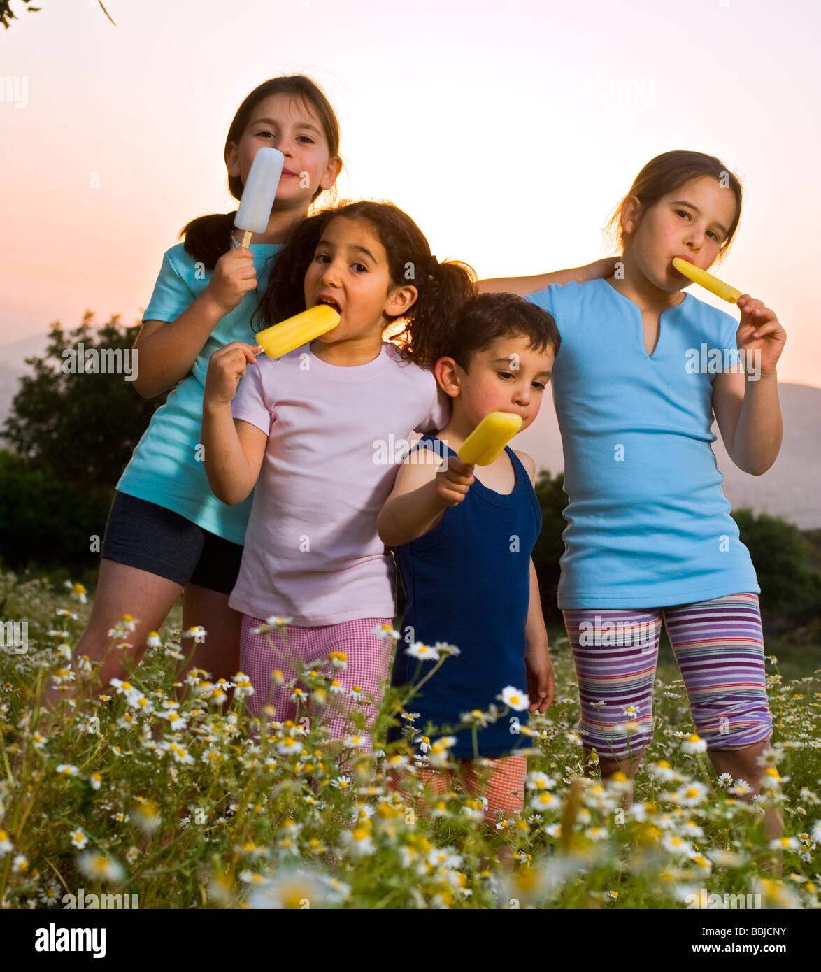 Child eating ice pop hi-res stock photography and images - Alamy