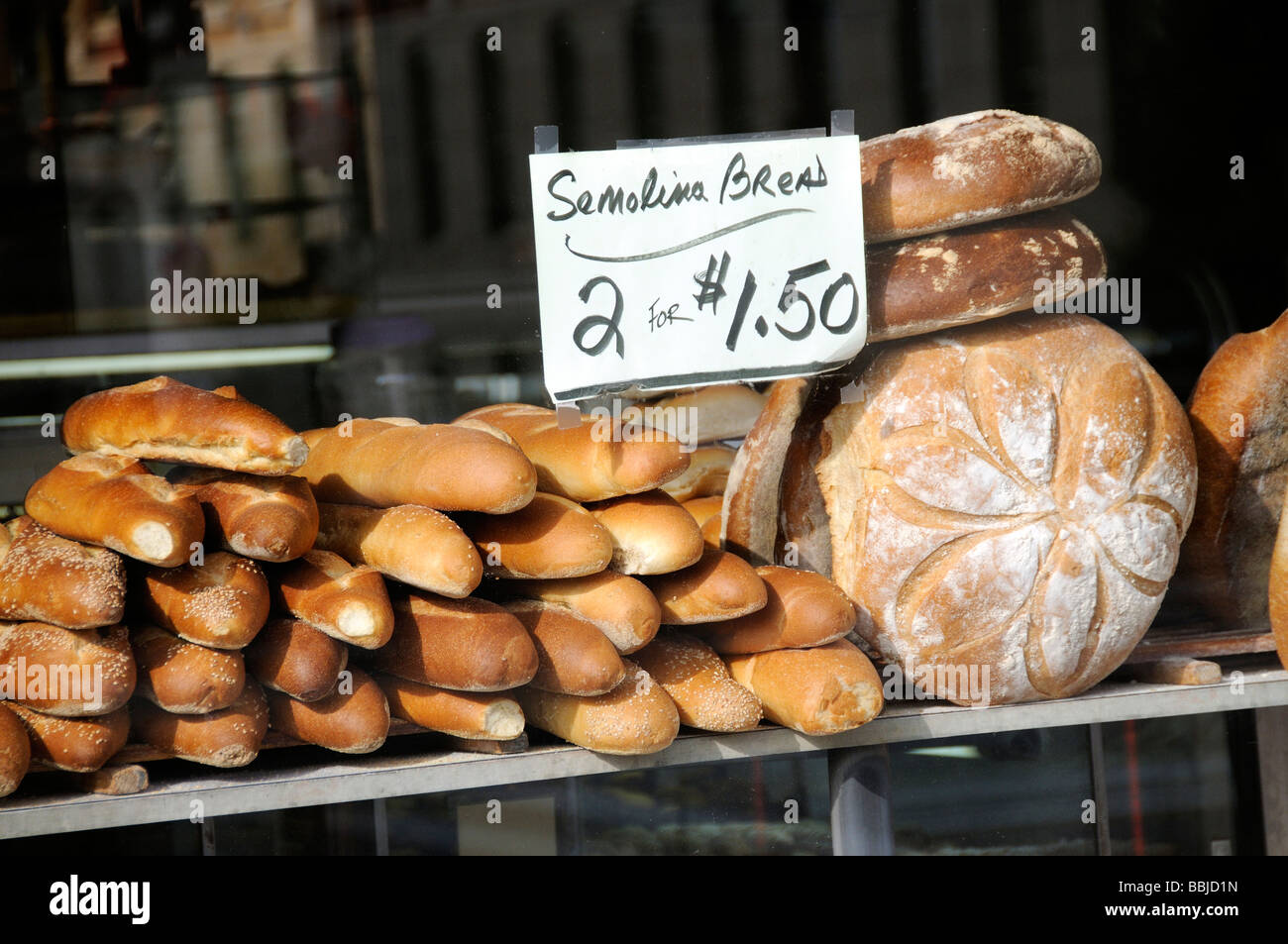 Bakers shop window hi-res stock photography and images - Alamy