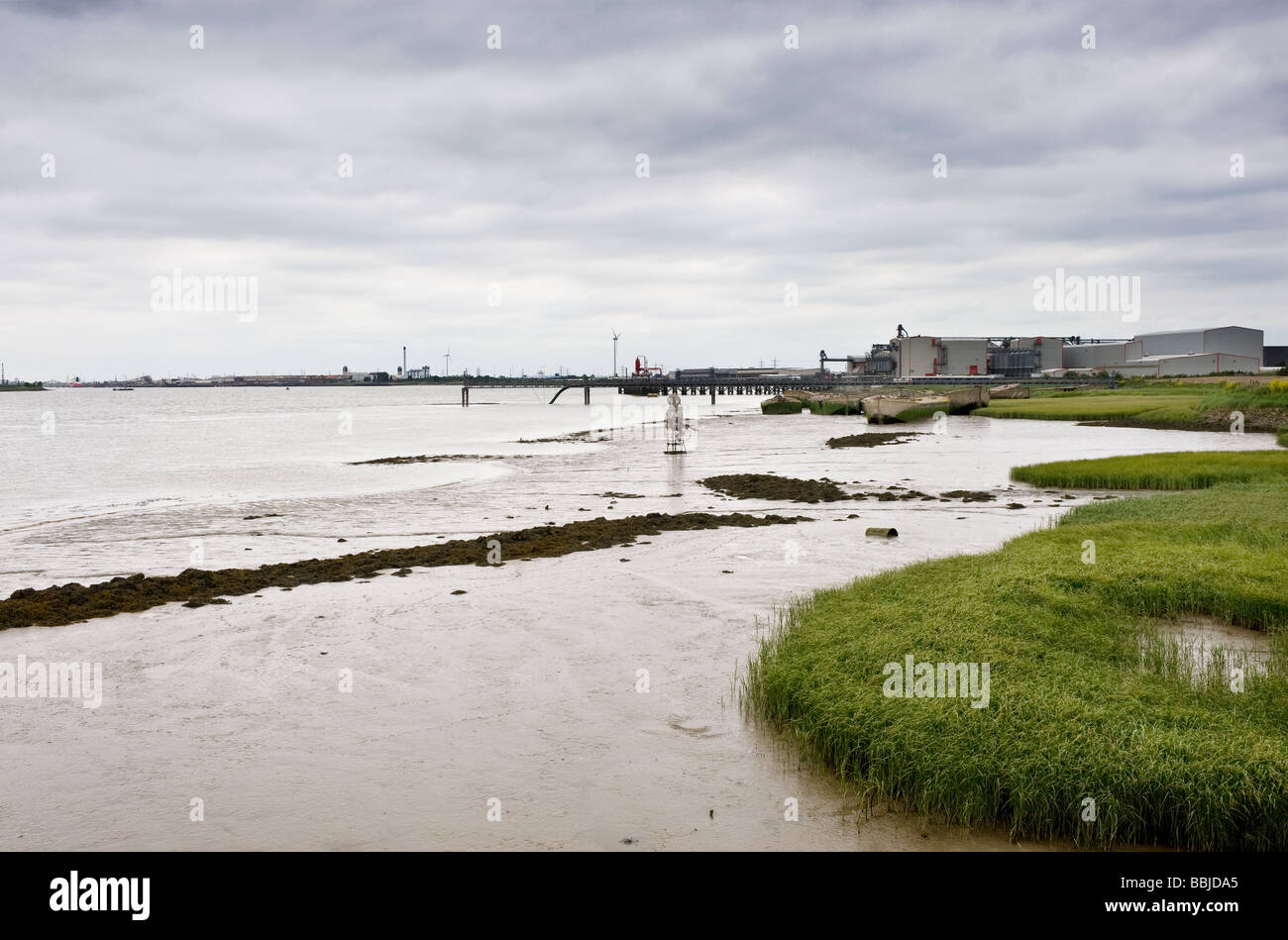 Foreshore waterway coast coastal hi-res stock photography and images ...