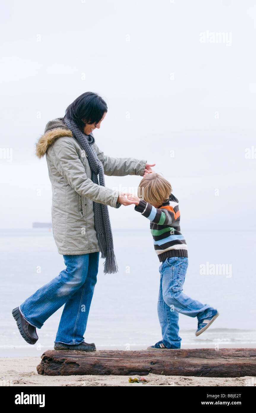 Vancouver beach log hi-res stock photography and images - Alamy