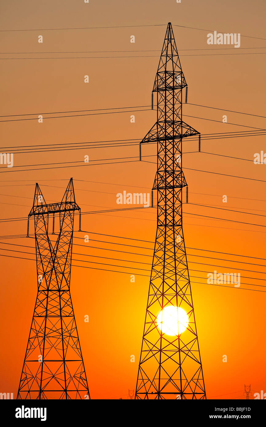 Power tower and transmission lines hi-res stock photography and images ...