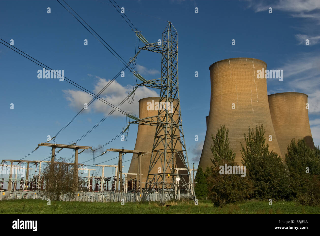 Electricity powerstation hi-res stock photography and images - Alamy