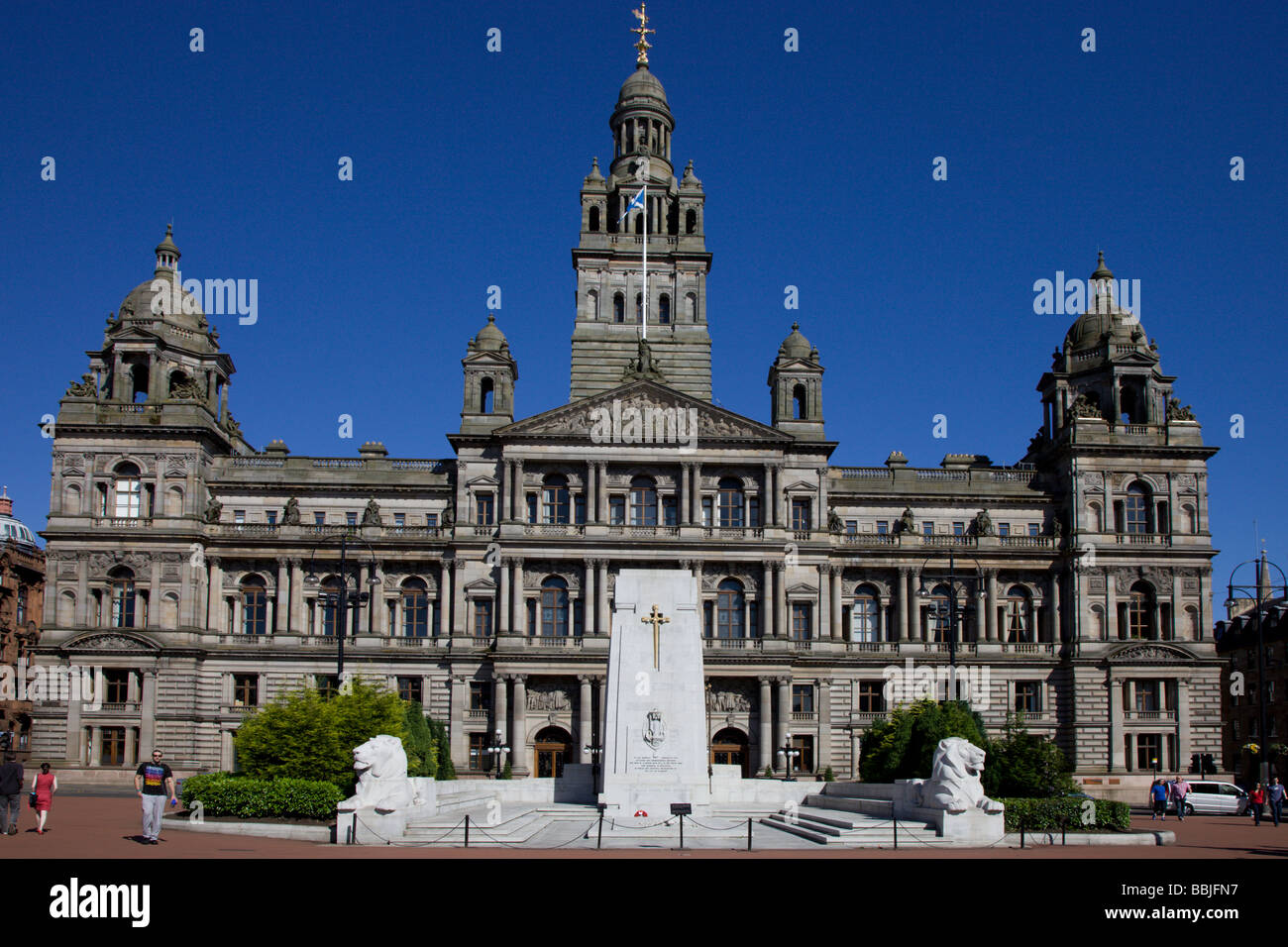 Cenotaph in Glasgow George Square Stock Photo - Alamy