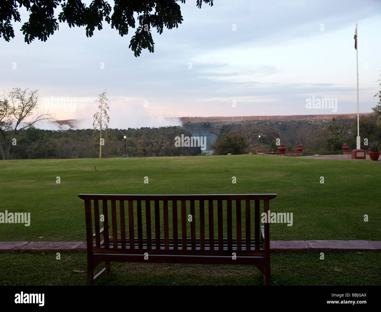 Lion bridge view hi-res stock photography and images - Alamy