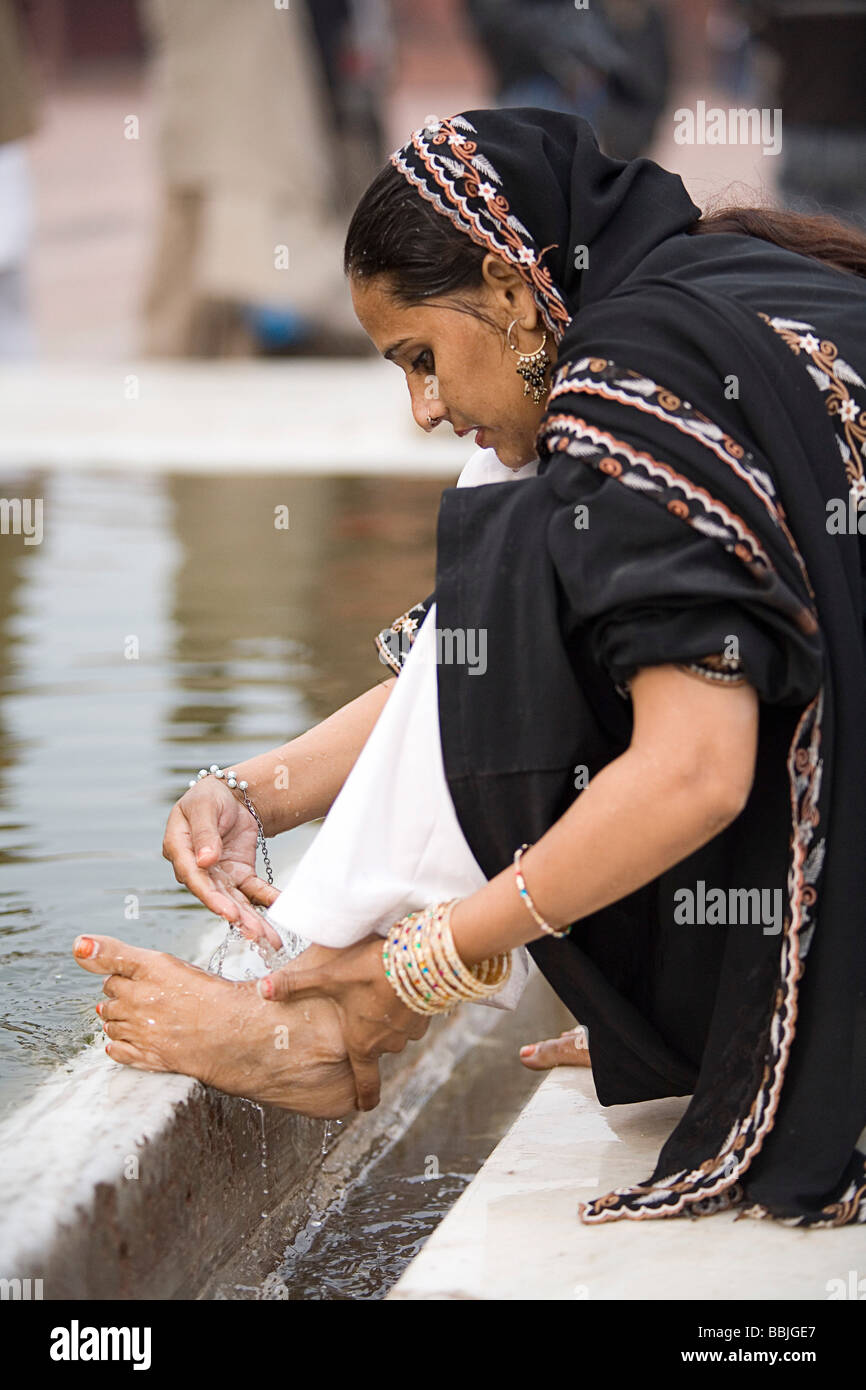 Washing feet hi-res stock photography and images - Alamy