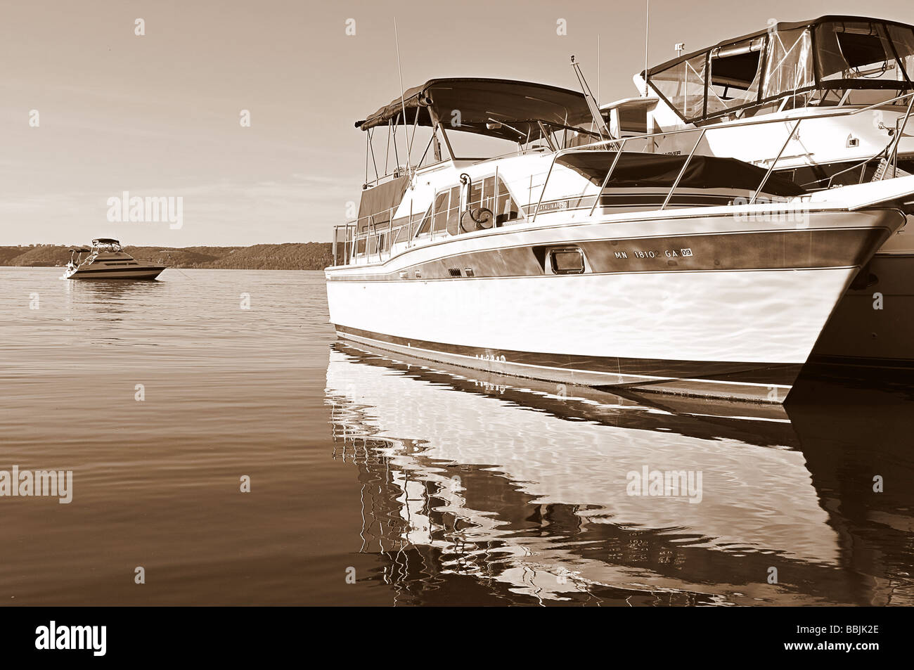 Long line fishing boats fishing hi-res stock photography and images - Alamy