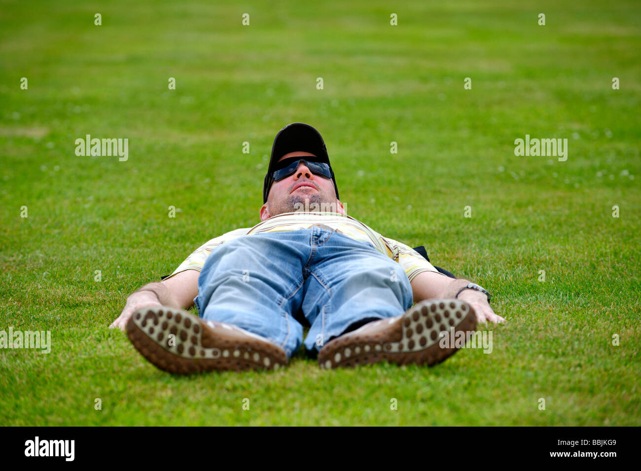 Flat head man hi-res stock photography and images - Alamy
