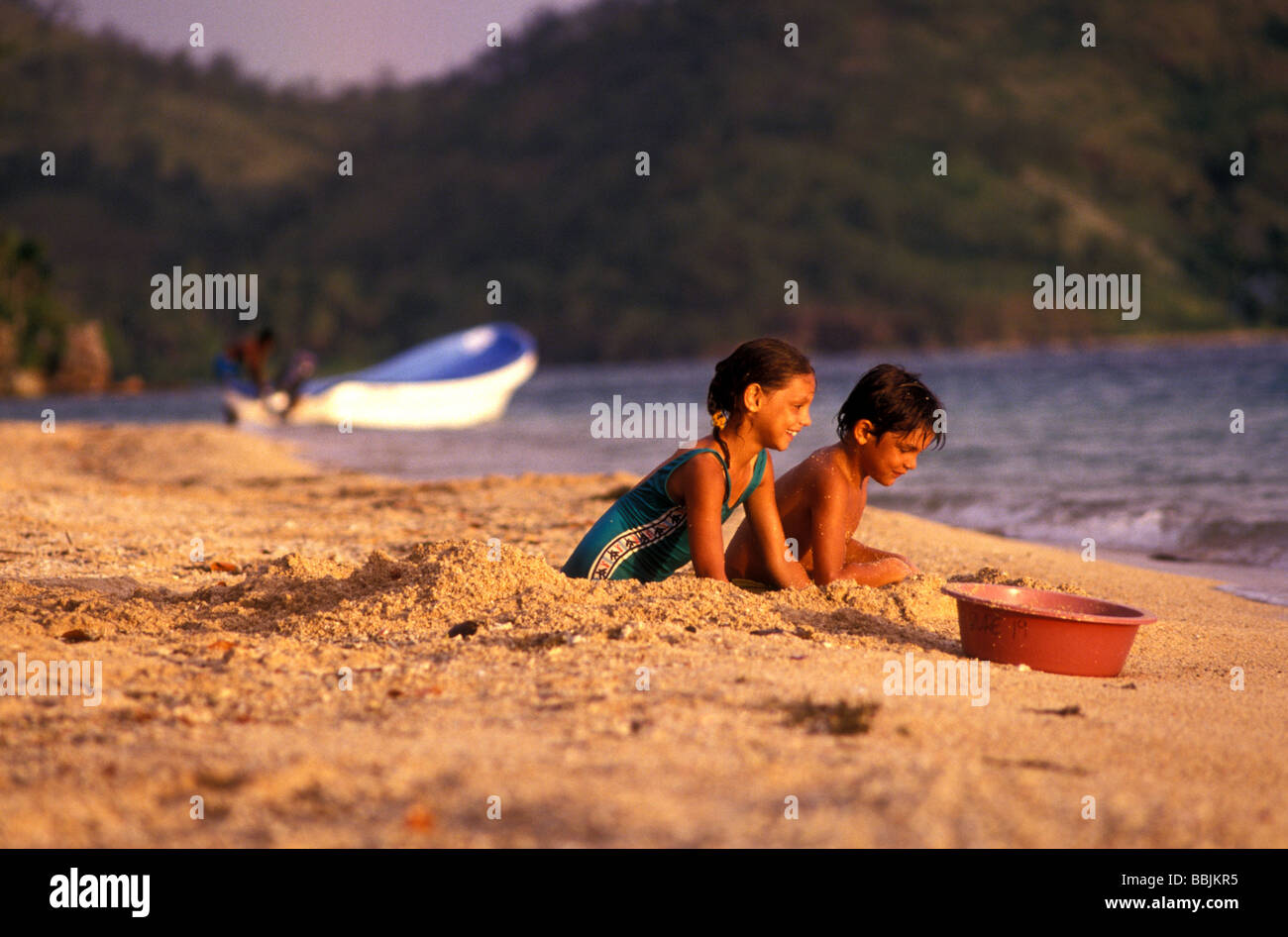 Group Of Fijian Children High Resolution Stock Photography and Images ...