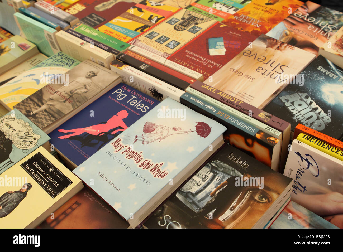 Fiction novels on sale hi-res stock photography and images - Alamy