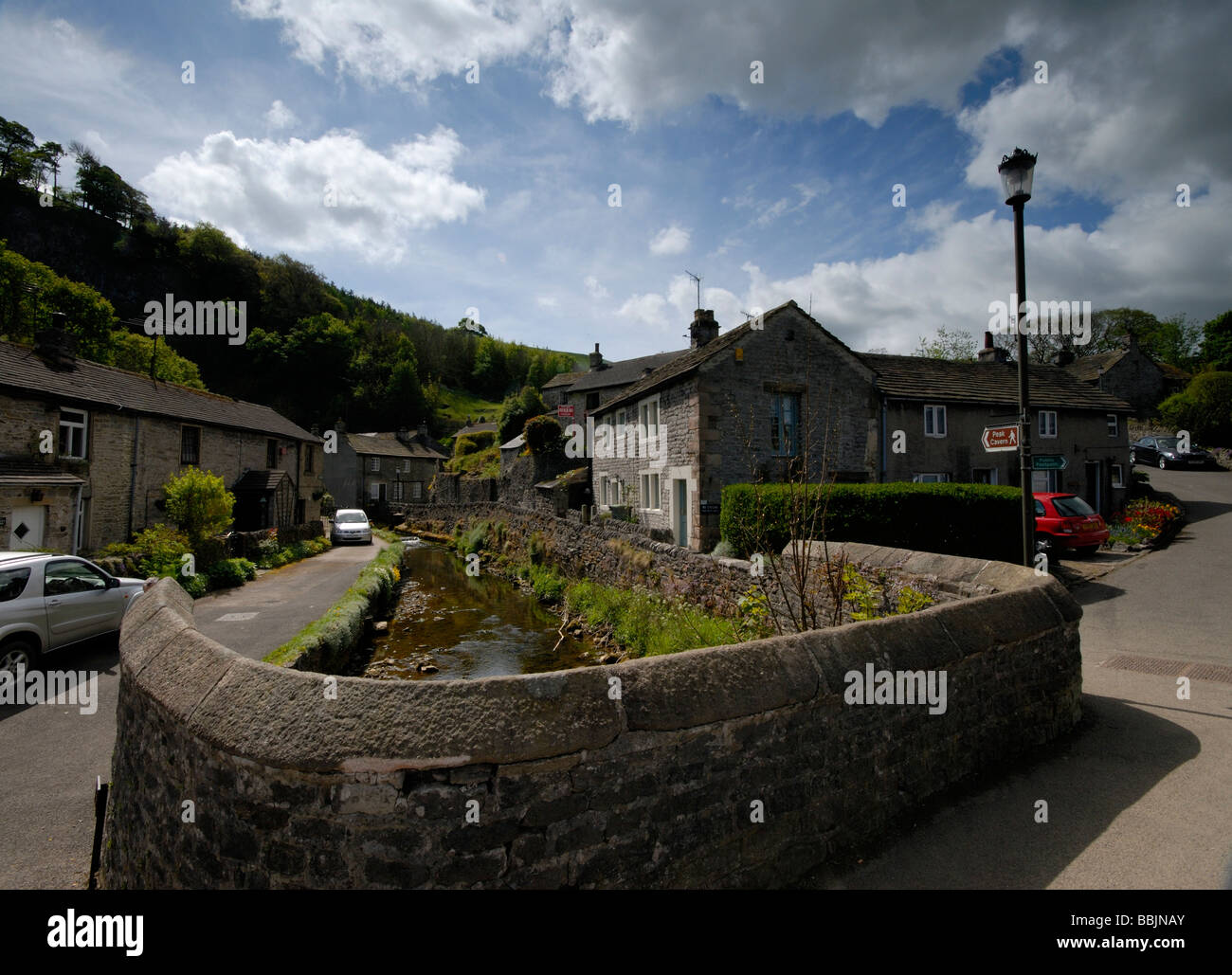 Castleton caves hi-res stock photography and images - Alamy