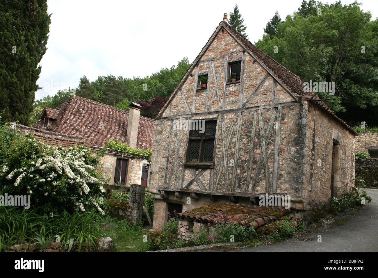 Stone half timbered medieval houses in hi-res stock photography and ...