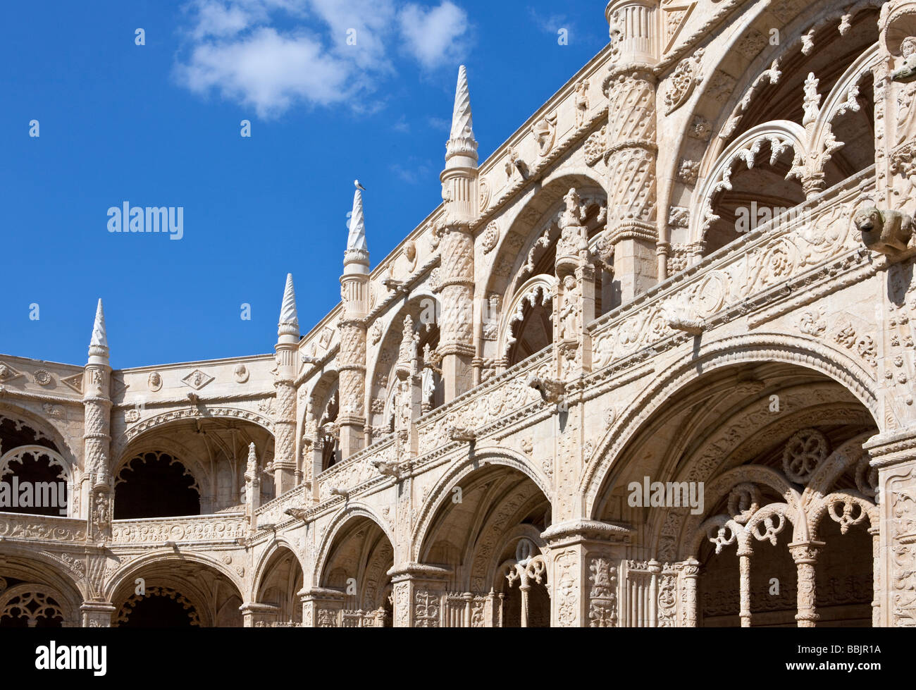 Lisbon the cloister of the monastry of Jeronimos de Belem Stock Photo ...