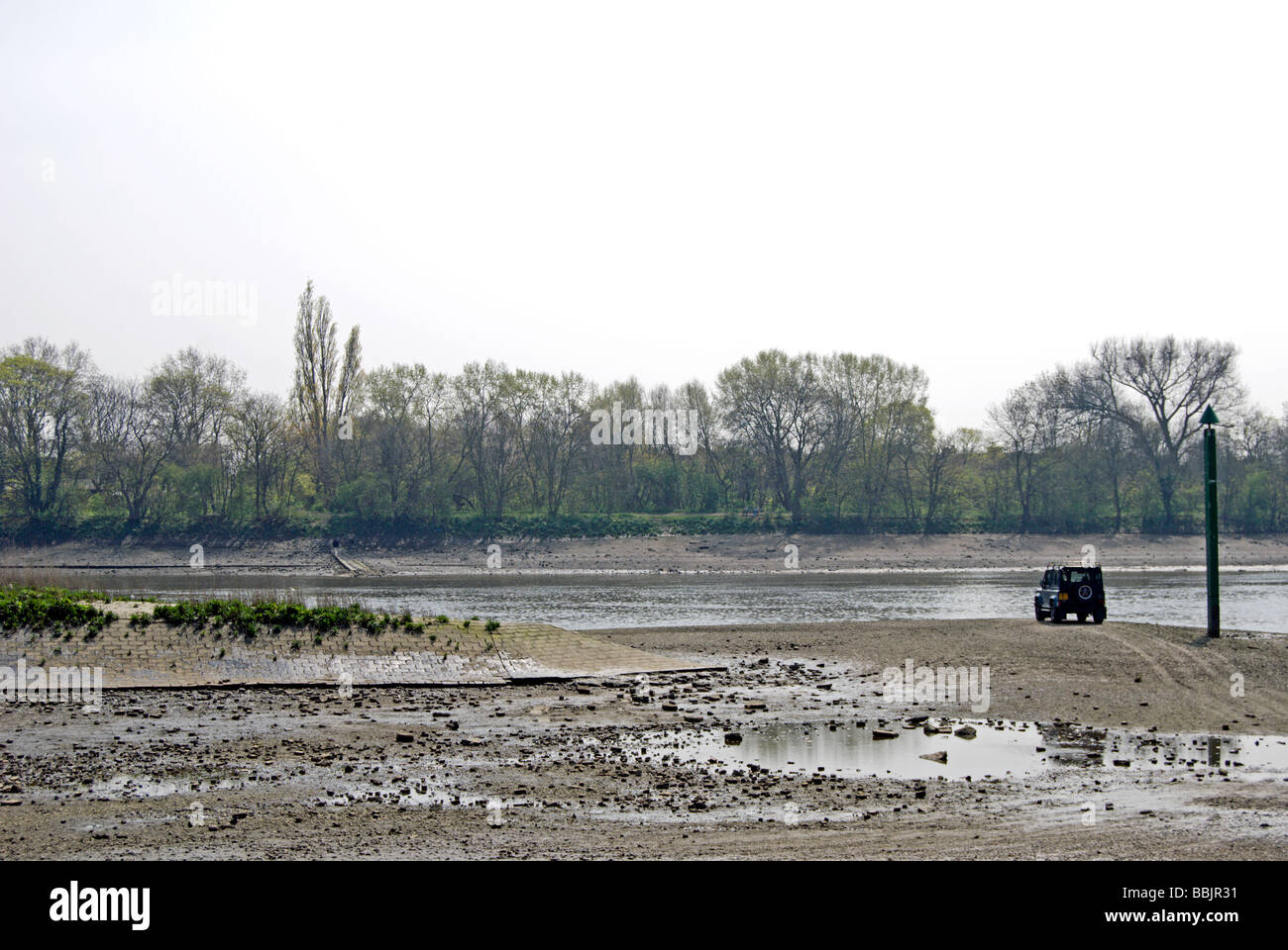 Chiswick ait hi-res stock photography and images - Alamy