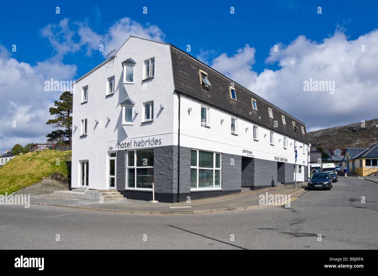 The Hebrides Hotel at the harbour in Tarbert Harris The Hebrides ...
