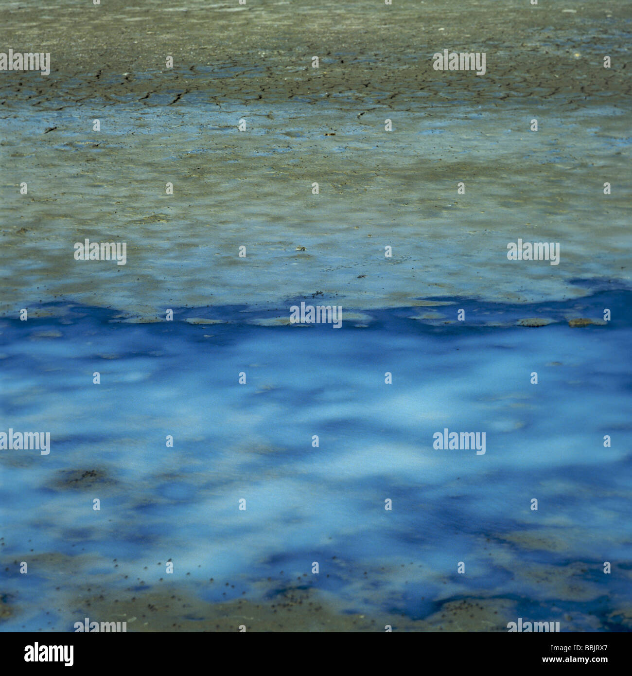 Bank of the sea hi-res stock photography and images - Alamy