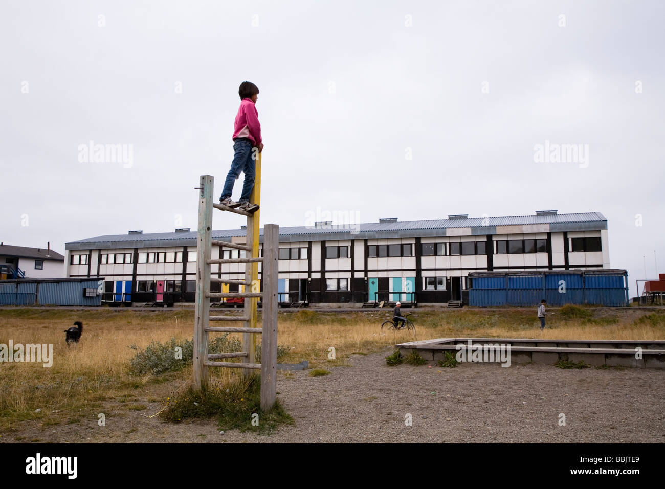 Inuit children hi-res stock photography and images - Alamy