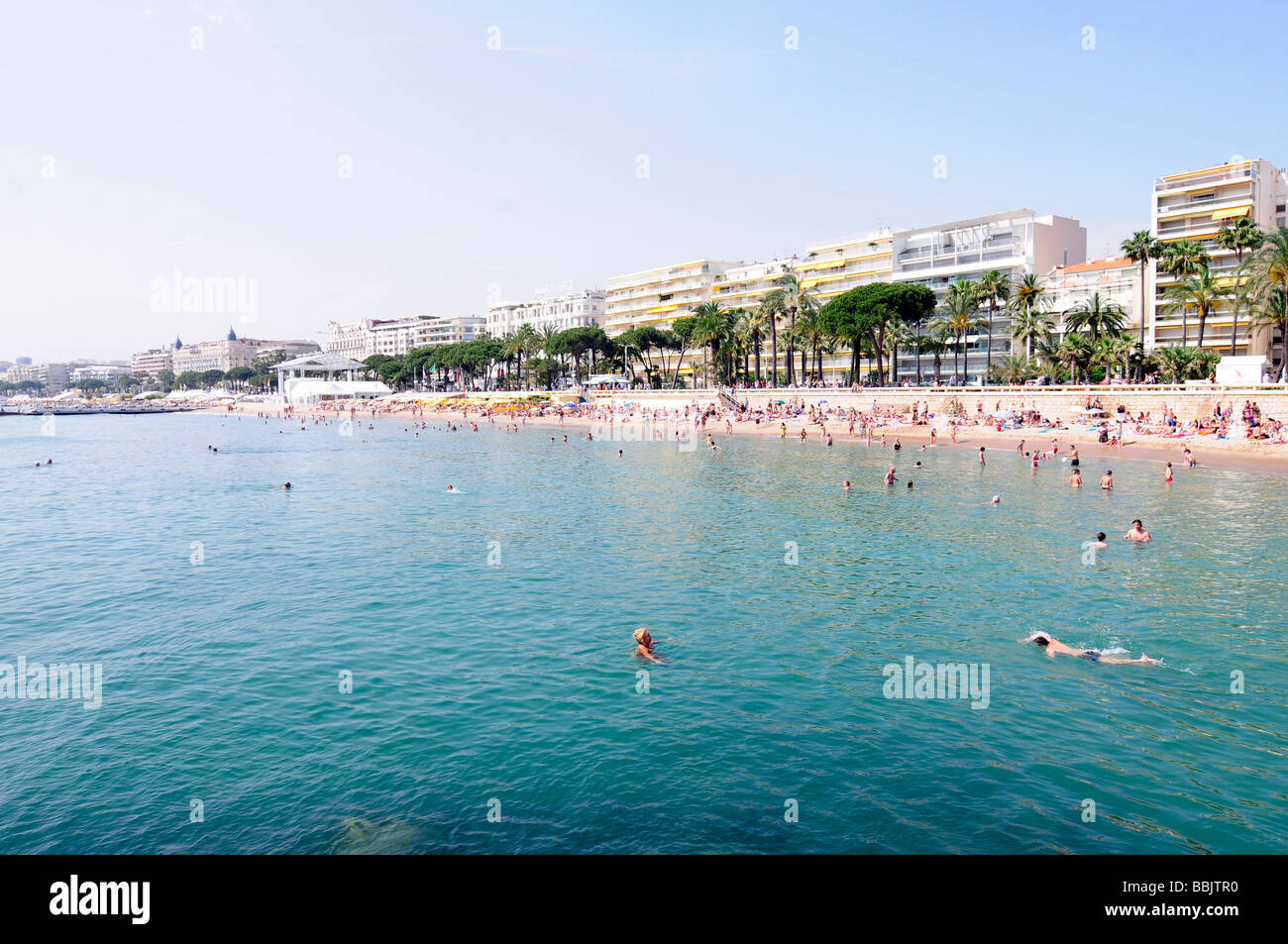 Sunbathers on beach cannes cote hi-res stock photography and images - Alamy