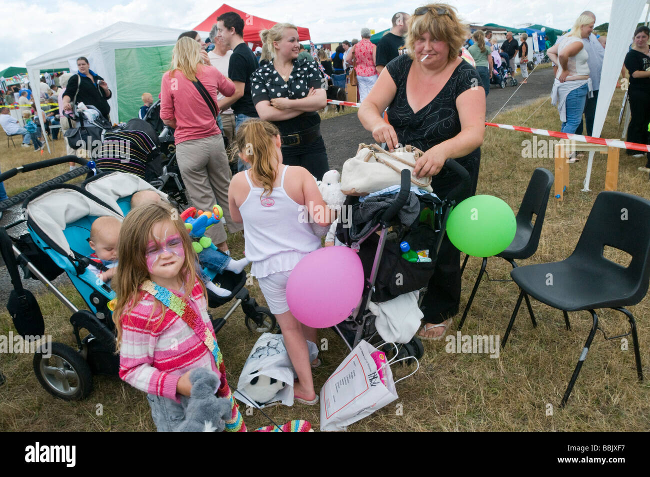 Women with children at Hayling Island Carnival fair, Aug 2008 Stock ...