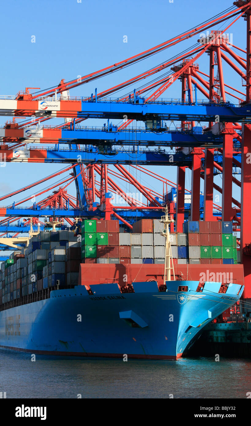 Containership at Port of Hamburg, Germany Stock Photo - Alamy