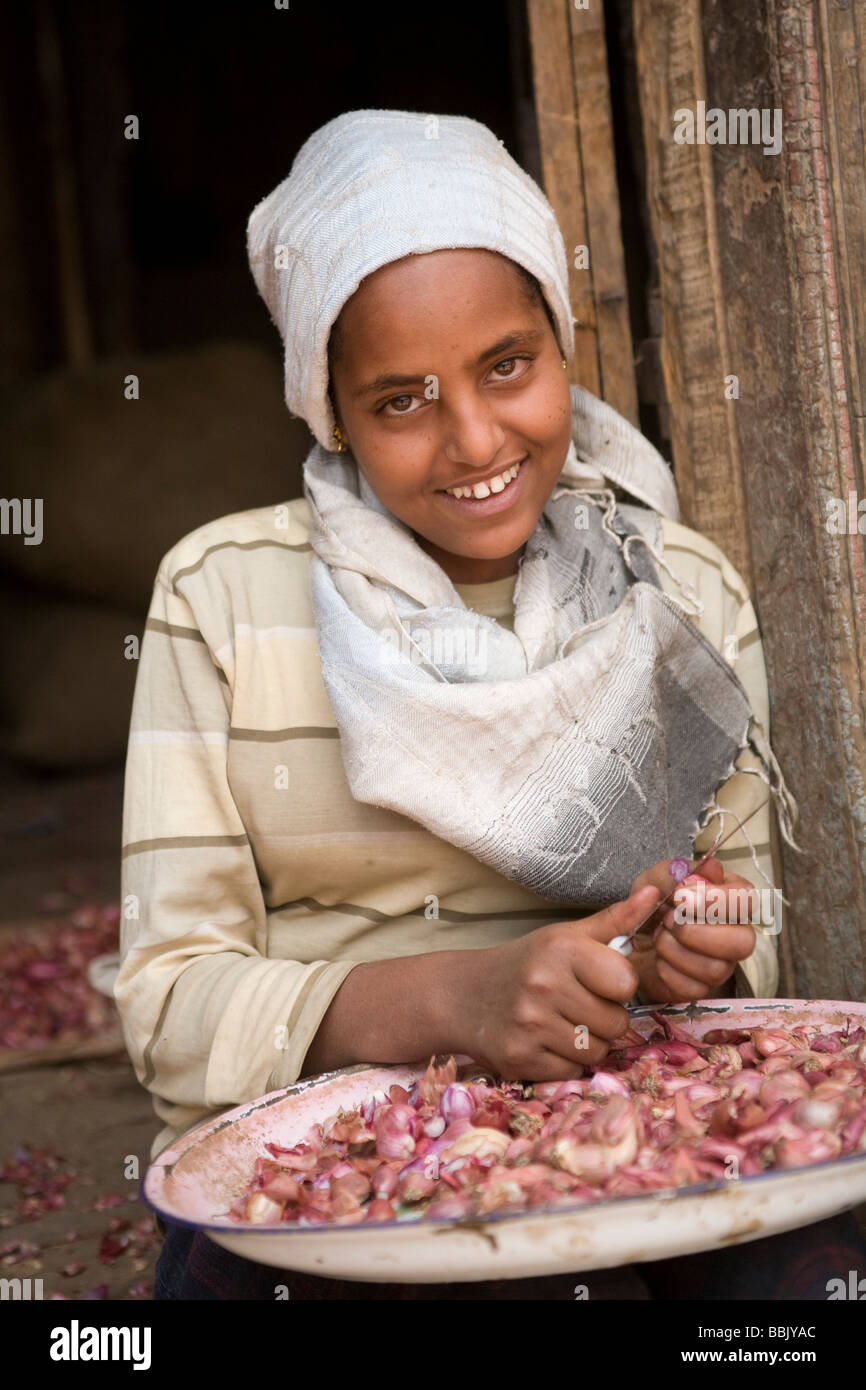 Young shallot hi-res stock photography and images - Alamy