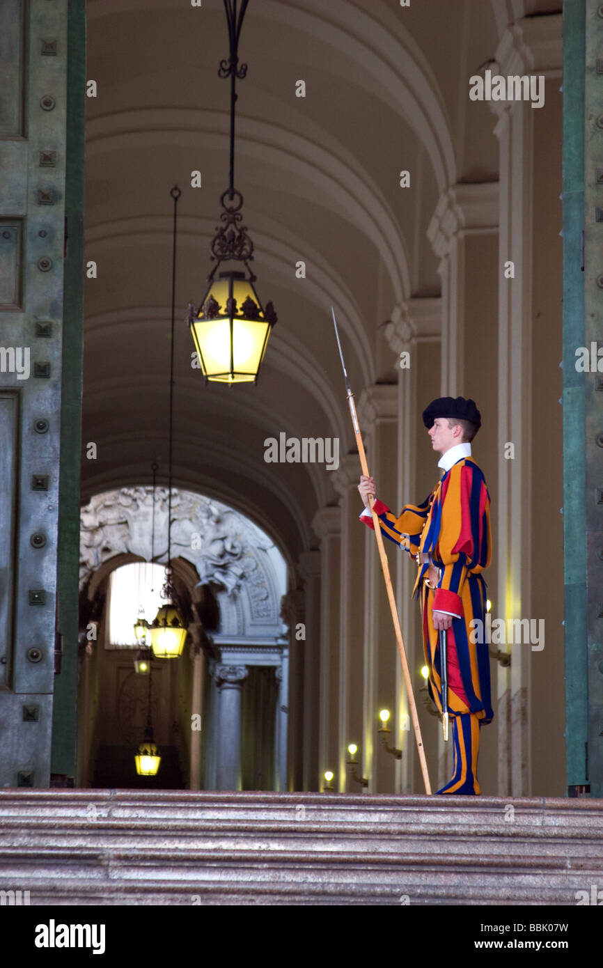 Swiss Guard Vatican Rome Stock Photo - Alamy