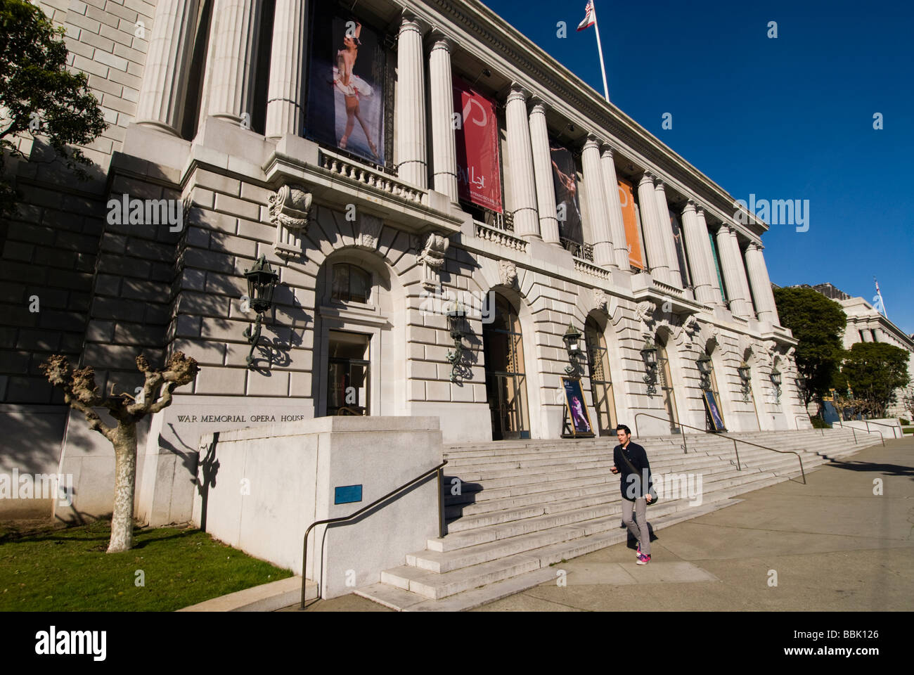 San francisco opera house hi-res stock photography and images - Alamy