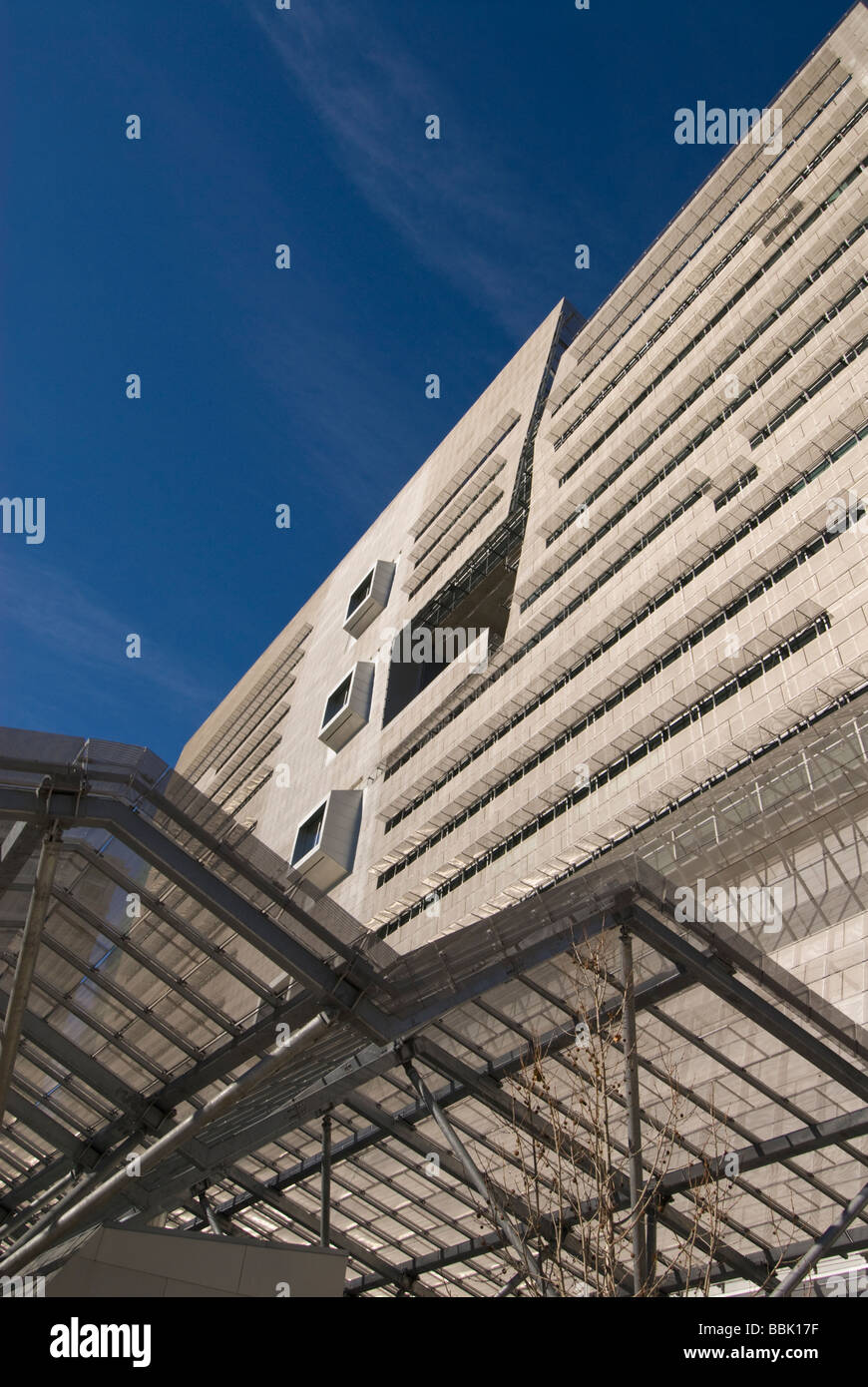 Office building icon hi-res stock photography and images - Alamy