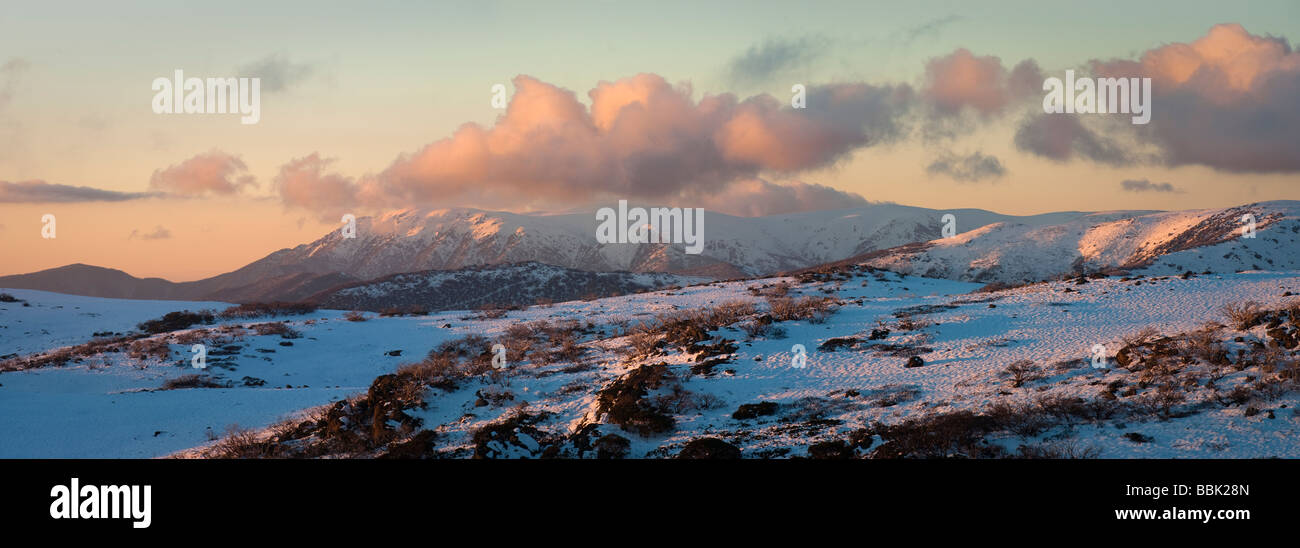 Australia landscape panorama alpine hi-res stock photography and images ...