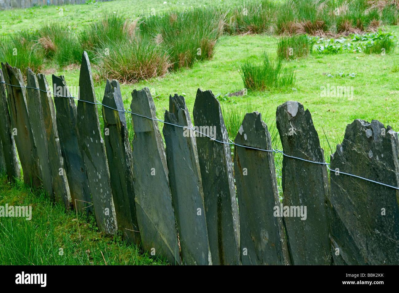 Traditional slate fence hi-res stock photography and images - Alamy