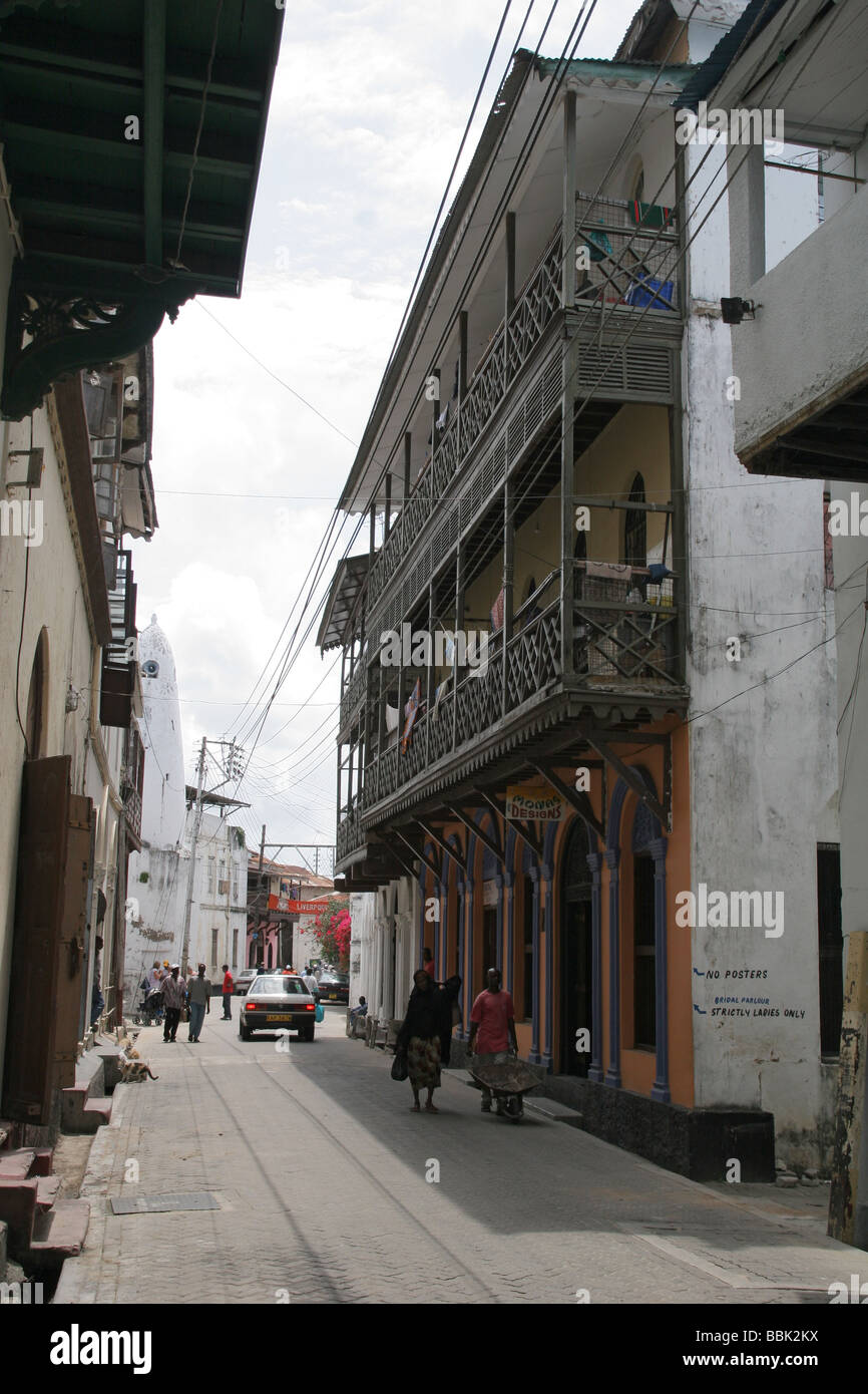 A traditional balconied building in Mombasa Old Town Stock Photo - Alamy