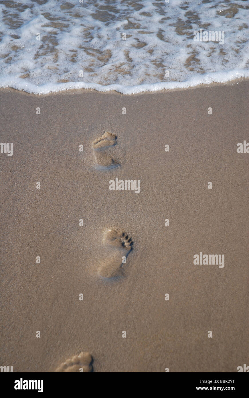 Footsteps leading to the sea hi-res stock photography and images - Alamy