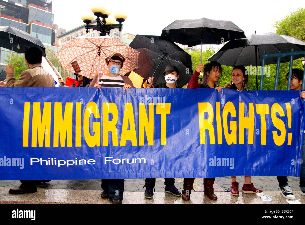 Hispanic ethnic immigrant immigrants hi-res stock photography and ...